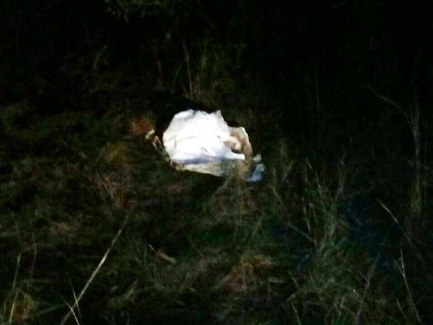 Criança é Achada Morta Em Caixa E Pai E Madrasta São Presos