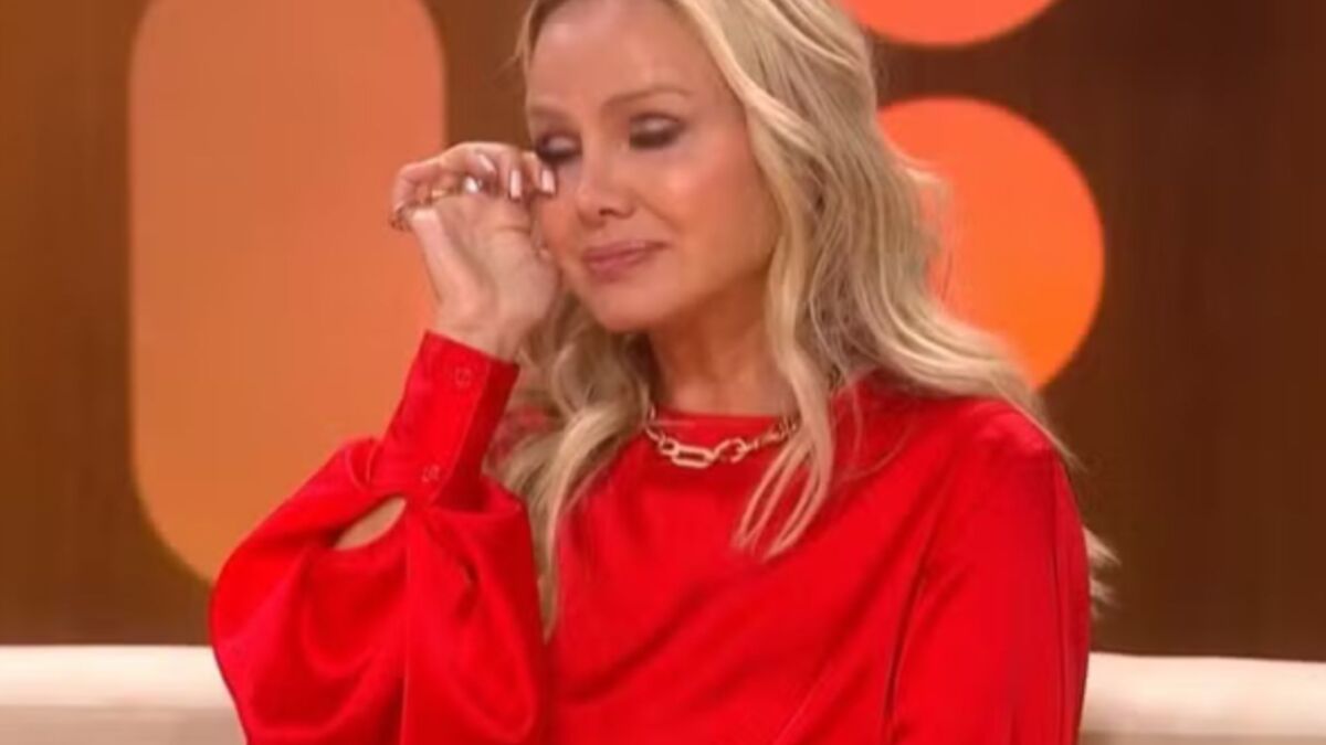 Eliana revela choro durante orgasmo e explica fenômeno do "crymax" no programa Saia Justa