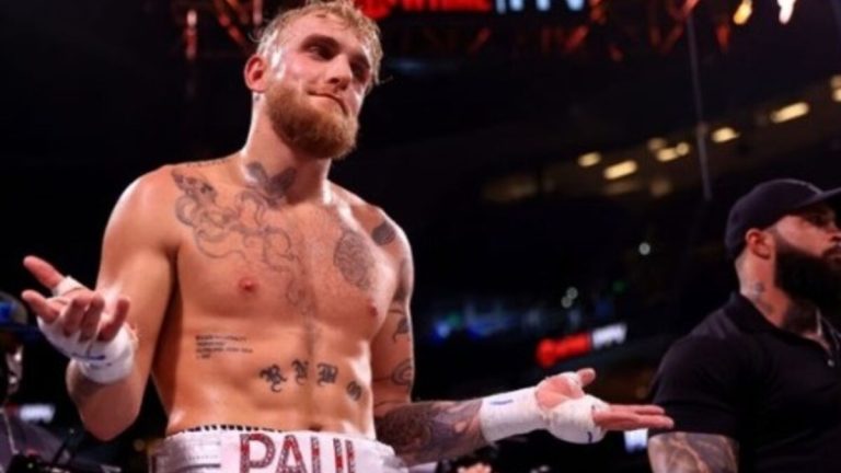 Jake Paul, youtuber, derrota Mike Tyson em luta de boxe e se torna destaque nas redes sociais.